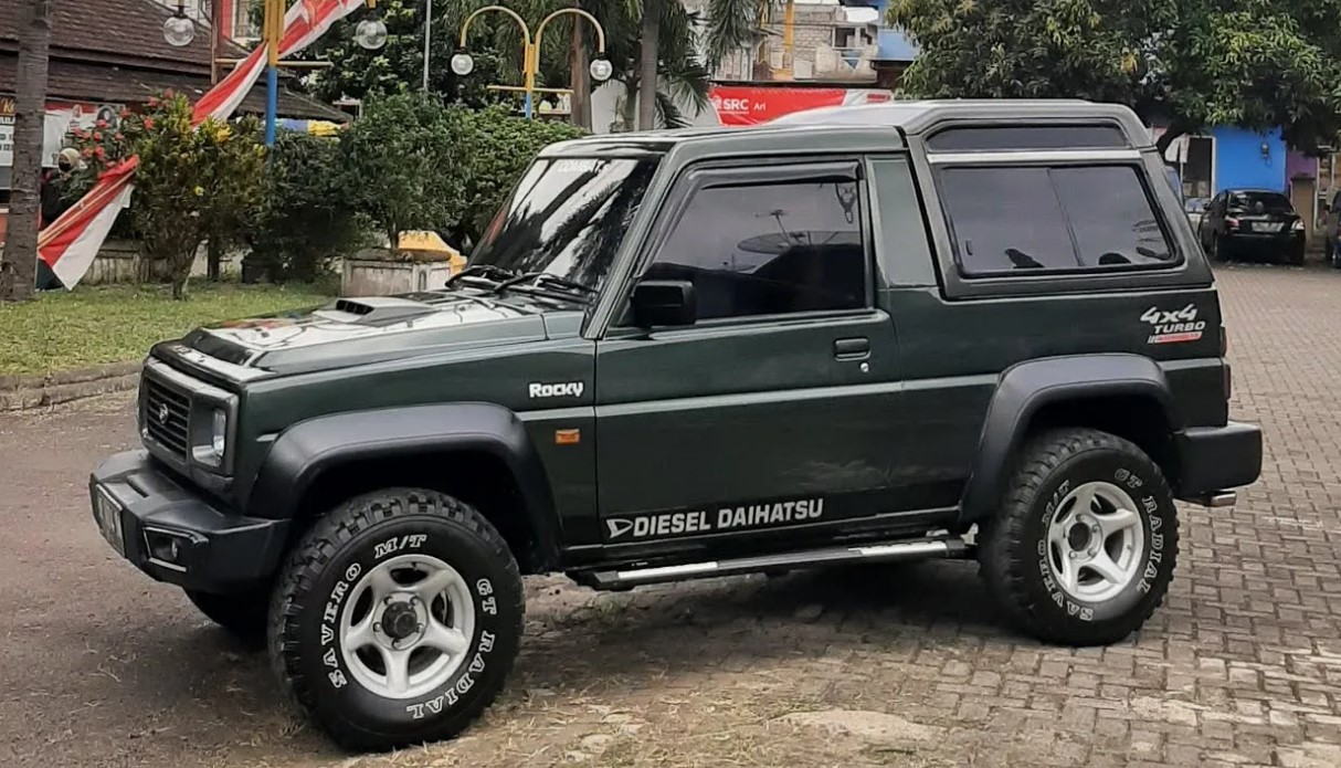 Daihatsu Taft Rocky 4x4: Kenapa Harga Mobil Offroad Jadul Ini Naik Daun dan Saingi Generasi ...